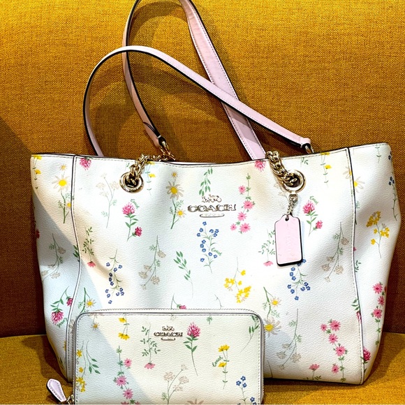 Coach | Bags | Coach Tote Bag Floral Collection | Poshmark